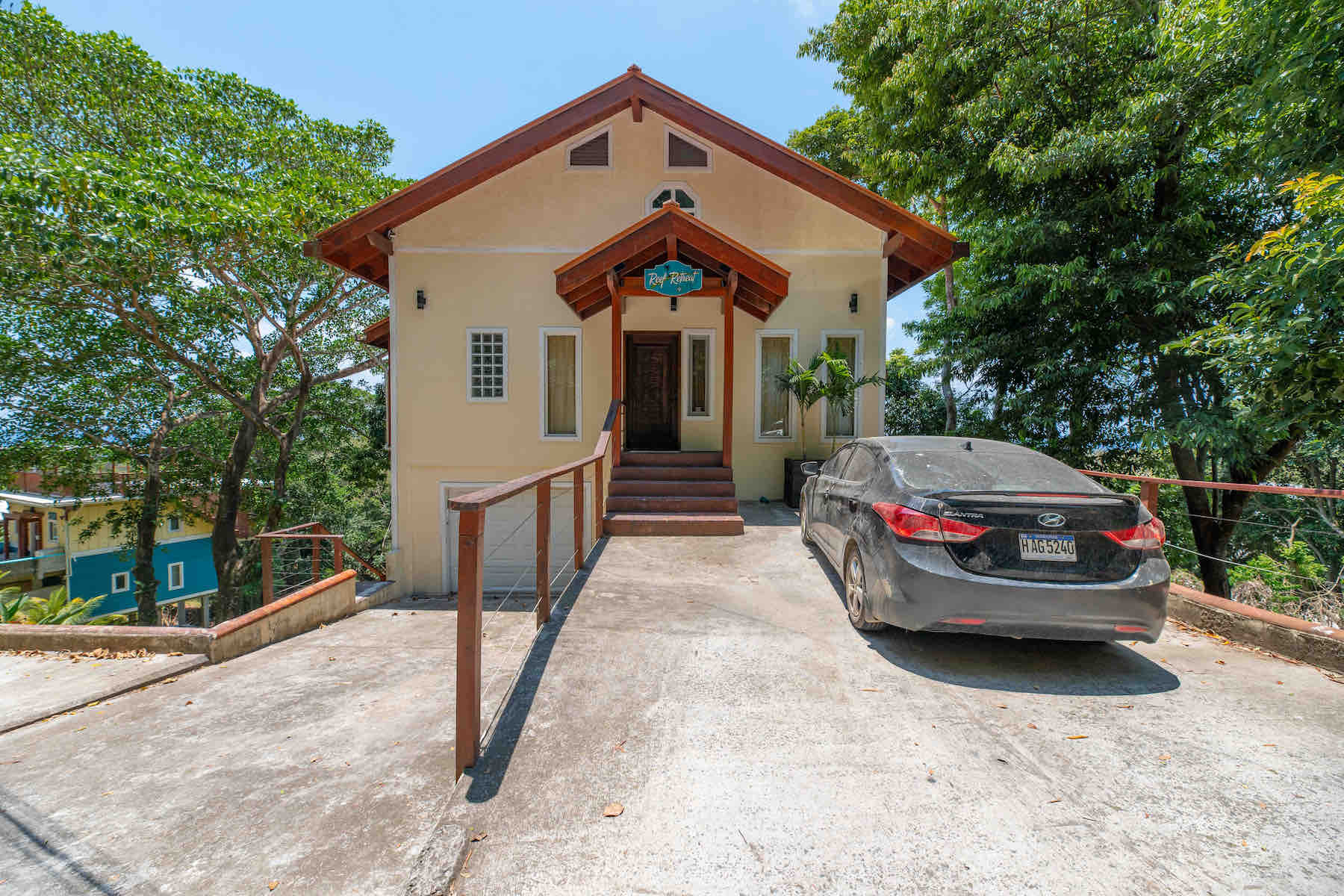 Newly Remodeled Oceanview 4 Bed/4.5 Bath Home - Roatan Sotheby’s ... Newly Remodeled Oceanview 4 Bed/4.5 Bath Home - Roatan Sotheby’s ...